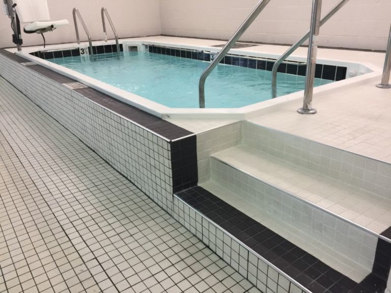 Aquatic Therapy Pool For Physical Therapists